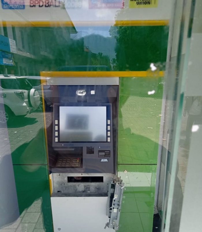 Setelah Mesin ATM Bank Mandiri Dirusak, Giliran Mesin ATM BPD Bali ...
