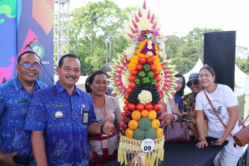 Buleleng Raih Juara 3 Lomba Gebogan Tingkat Provinsi - Balipuspanews.com