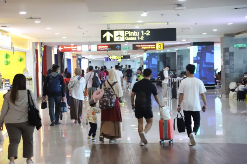 Hingga H-3 Lebaran, Bandara Ngurah Rai Layani 324 Ribu Lebih Wisatawan - Sumber : Balipuspanews ...