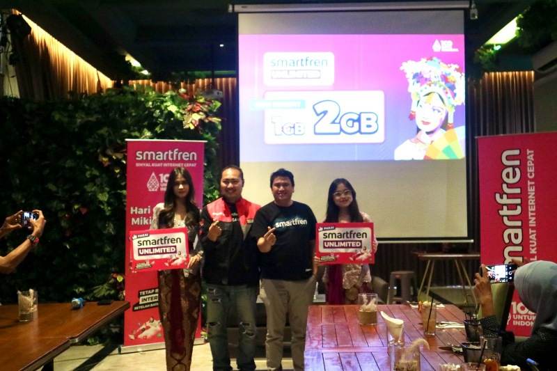 Beri Layanan Terbaik, Smartfren Launching Paket Unlimited Benefit ...