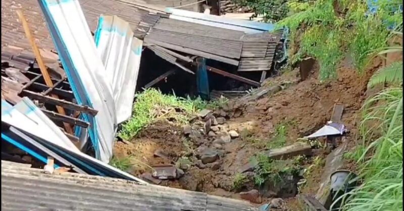 Tebing 10 Meter Longsor, Timpa Bangunan Usaha Bubut Kayu di Desa Bresela Payangan - Sumber ...